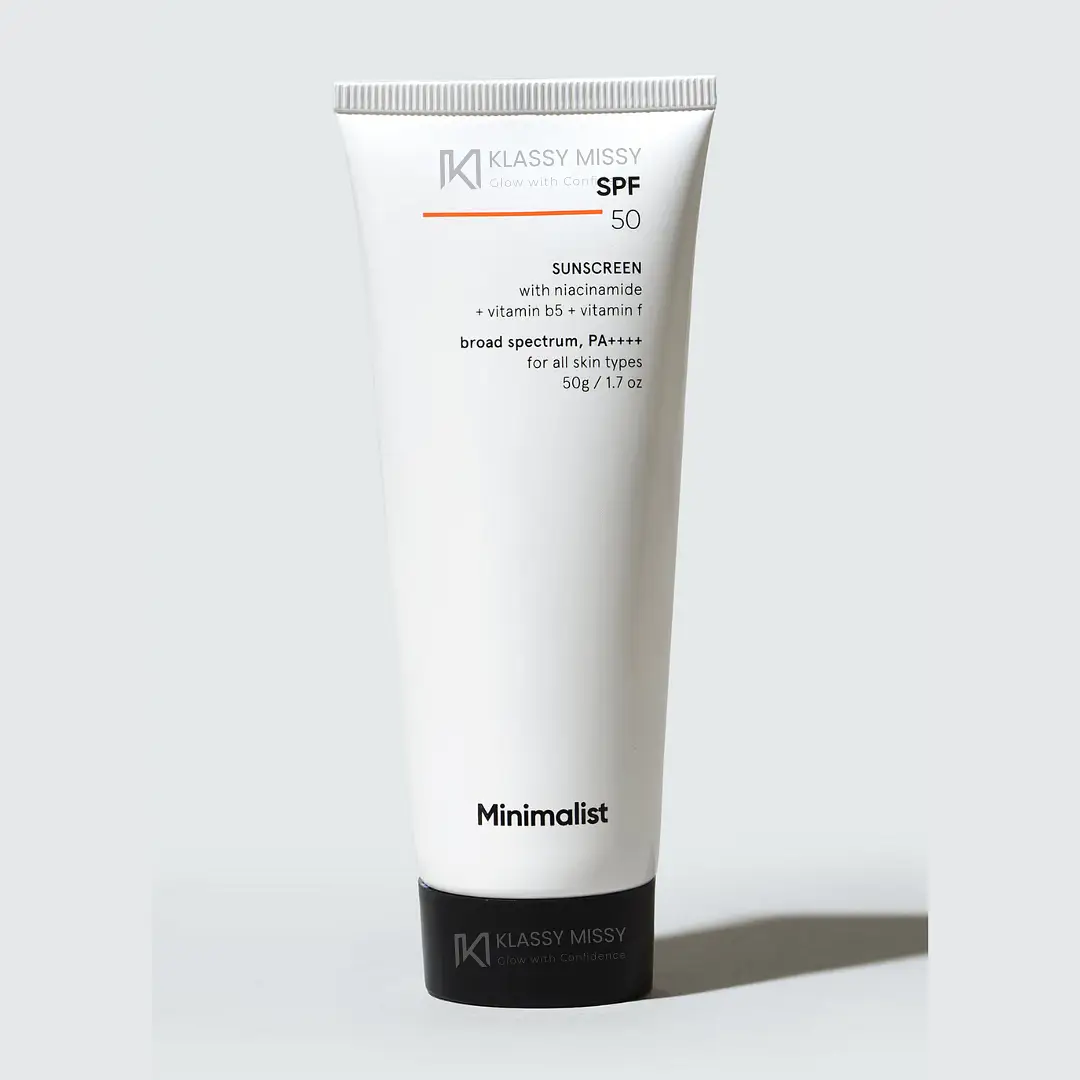 Minimalist Sunscreen SPF 50 PA ++++ with Multi-Vitamins 50g